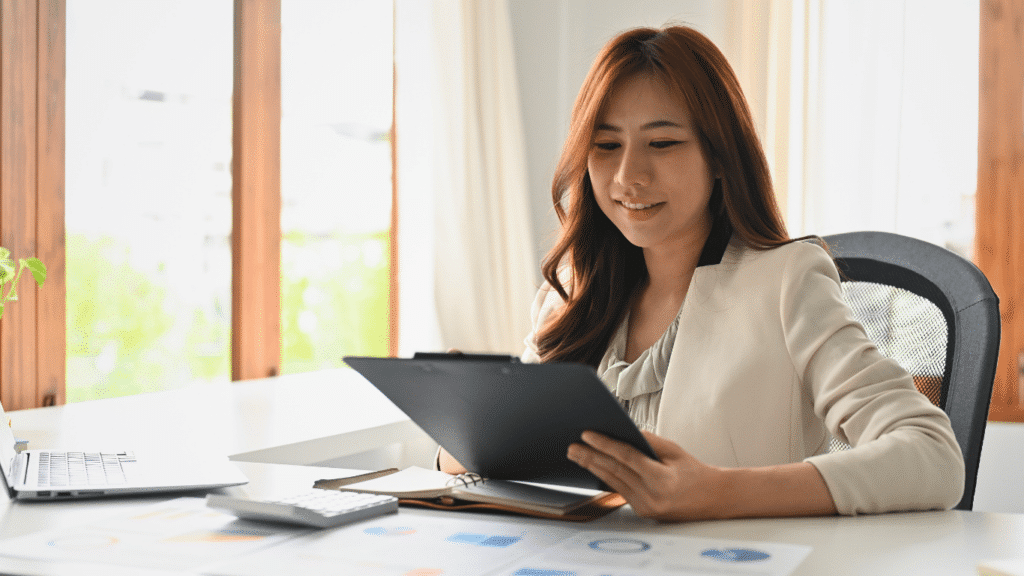 Administrative management, ATM & payroll - SQORUS